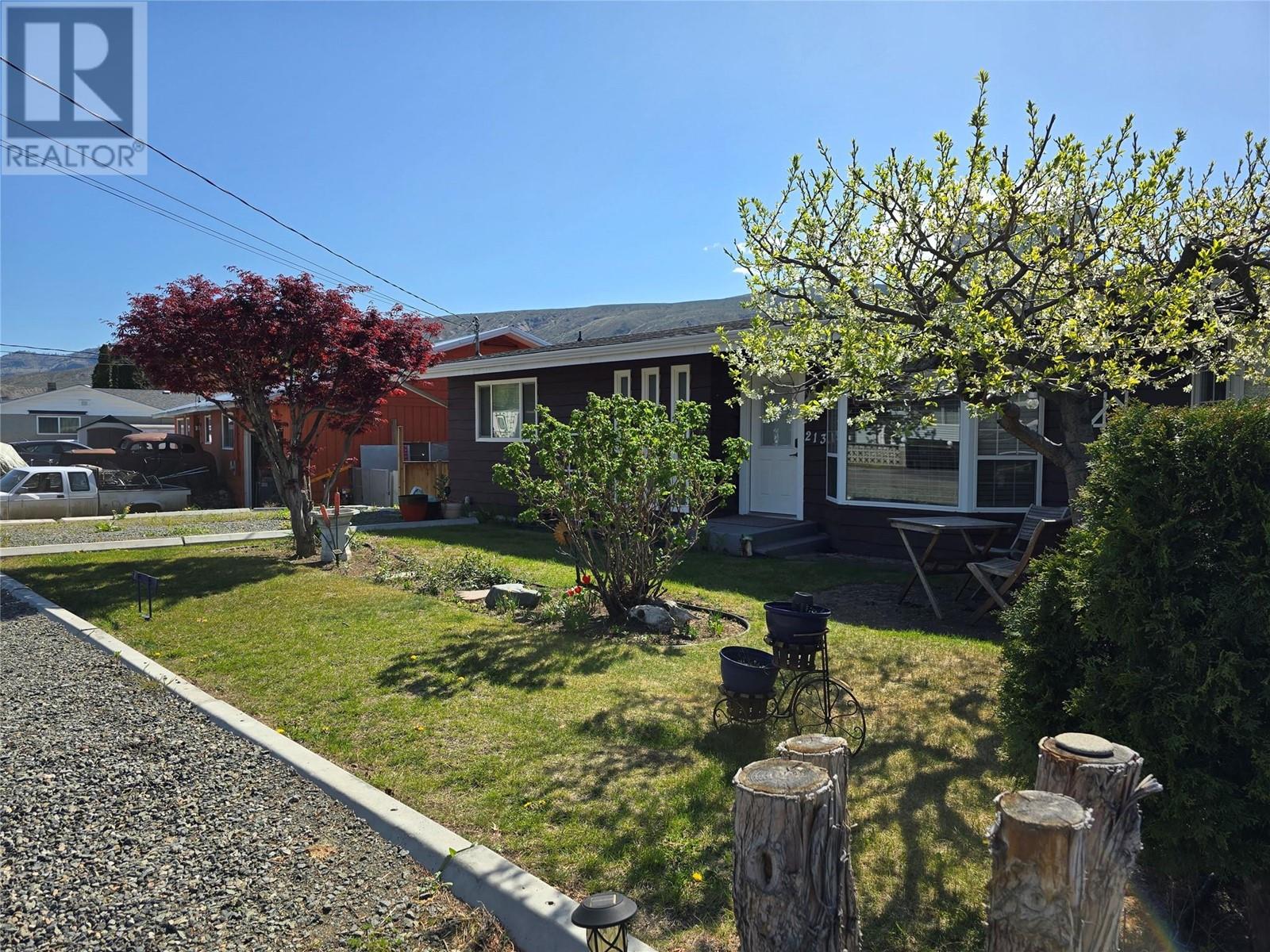 213 Ash Street, Ashcroft, British Columbia V0K1A0 For Sale | HouseSigma