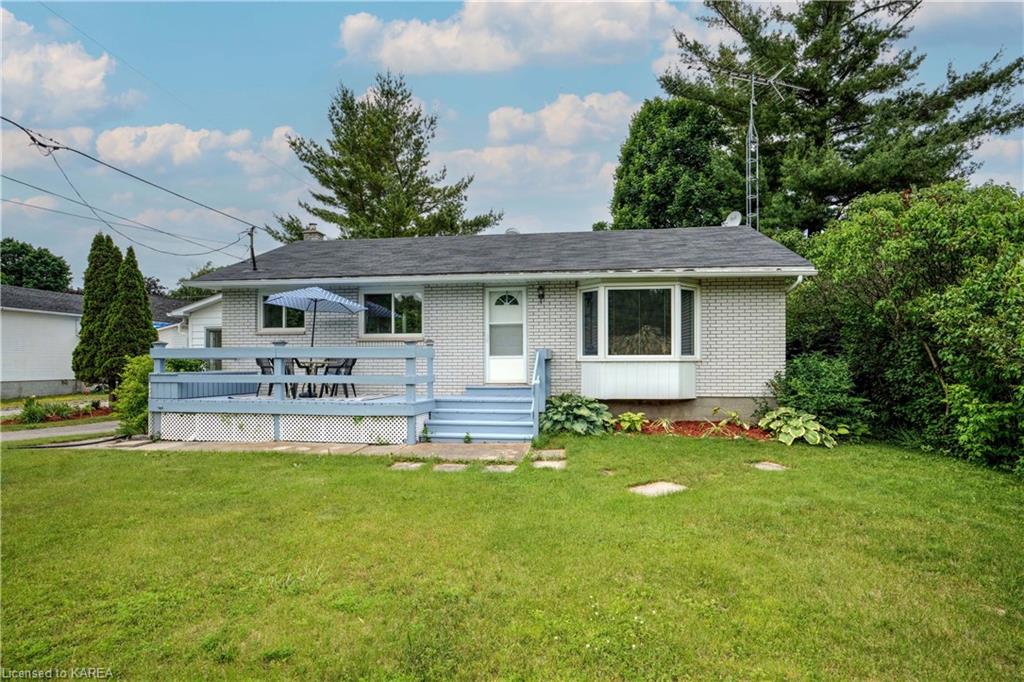 1 Main Street, Portland, Ontario K0G1V0 For Sale | HouseSigma