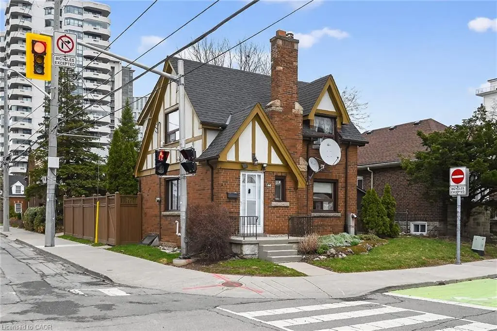 144 Hunter Street W, Hamilton, Ontario L8P1R1 For Sale | HouseSigma