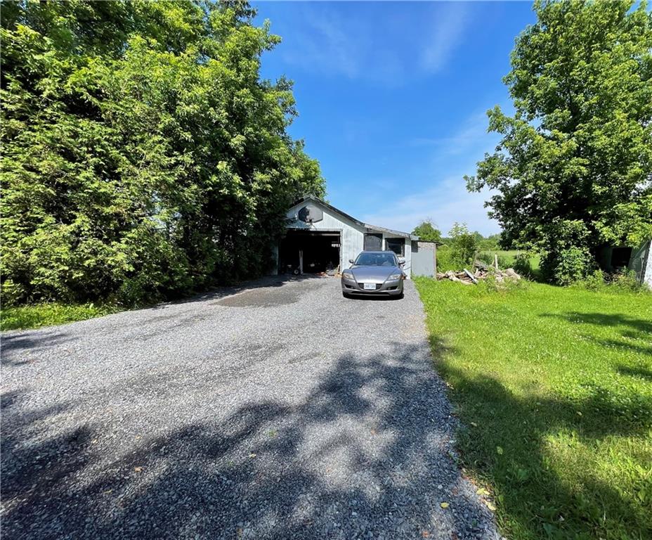 18096 COUNTY ROAD 43 Road, Apple Hill, Ontario K0C1B0 Sold History ...