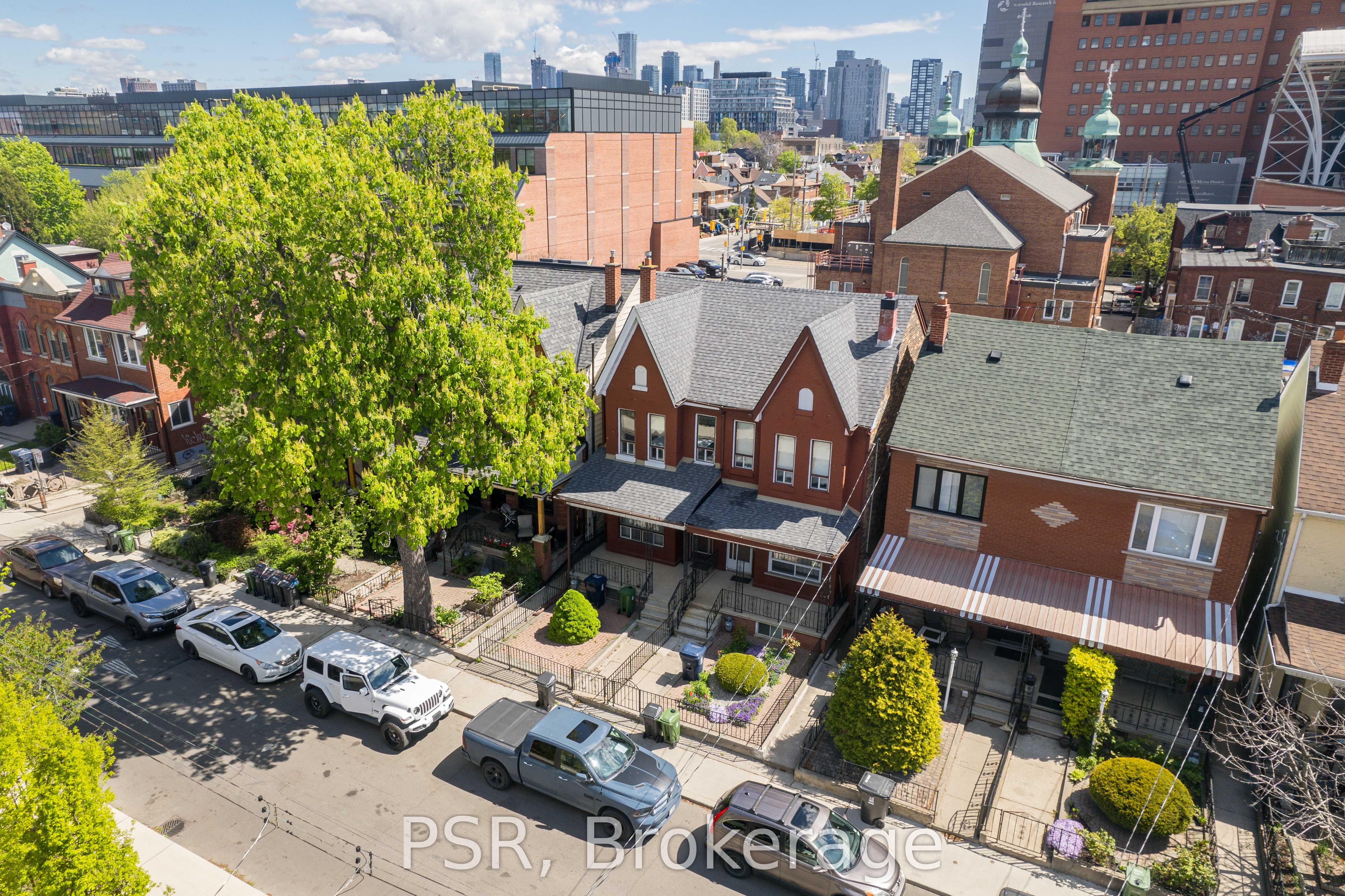 215 Markham St, Toronto, Ontario M6J2G7 Sold History | HouseSigma