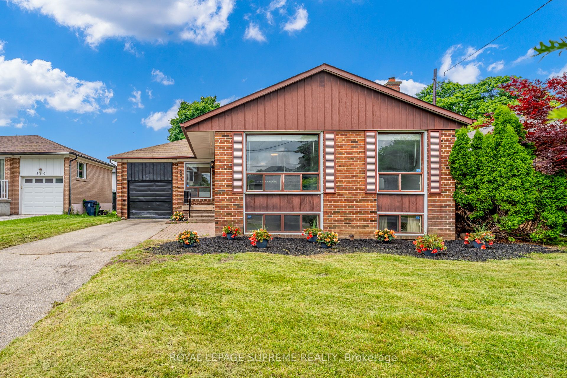 208 Waterloo Ave, North York, Ontario M3H3Z2 Sold History | HouseSigma