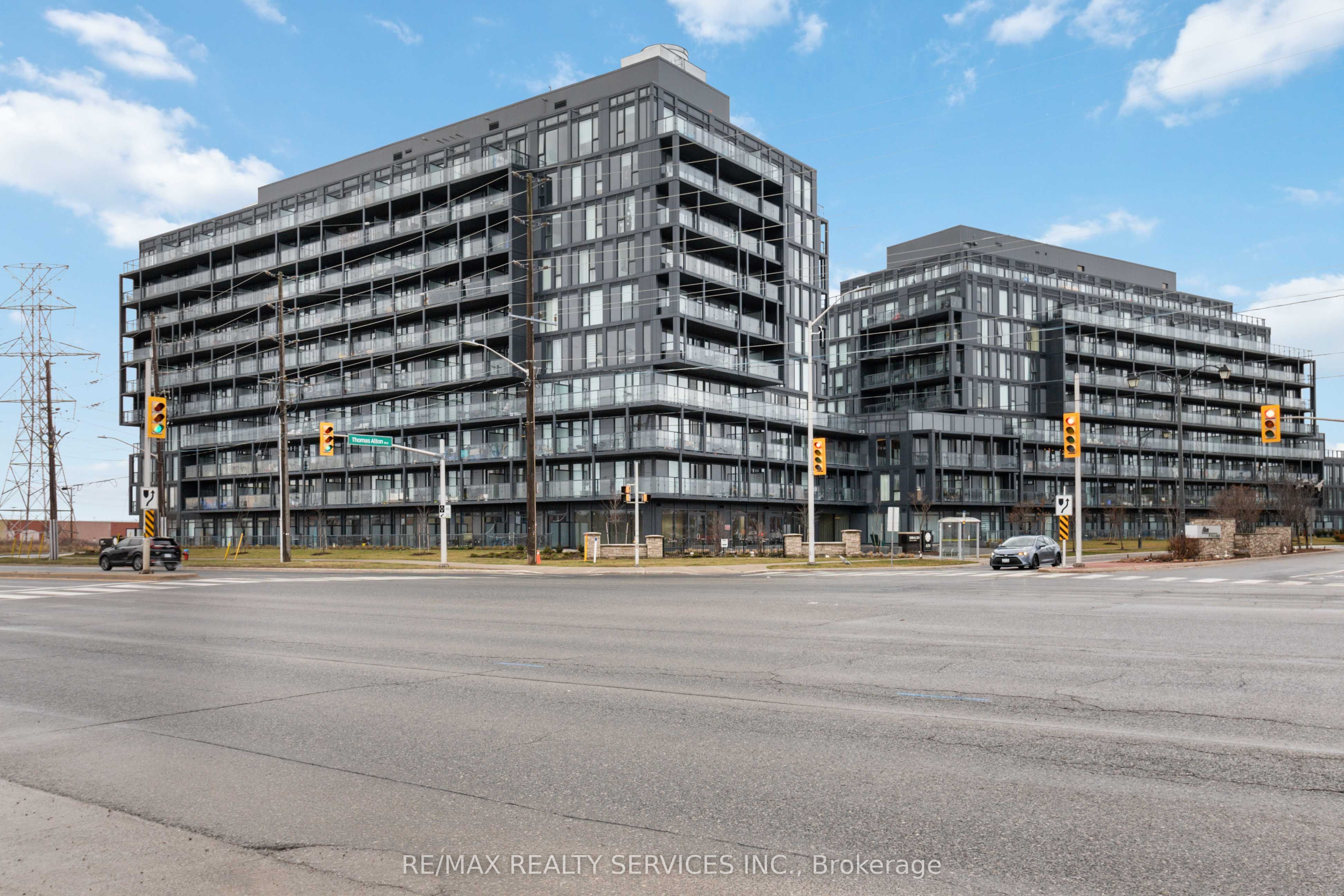 B713 - 3200 Dakota Common, Burlington, Ontario L7M2A7 Listing History | HouseSigma