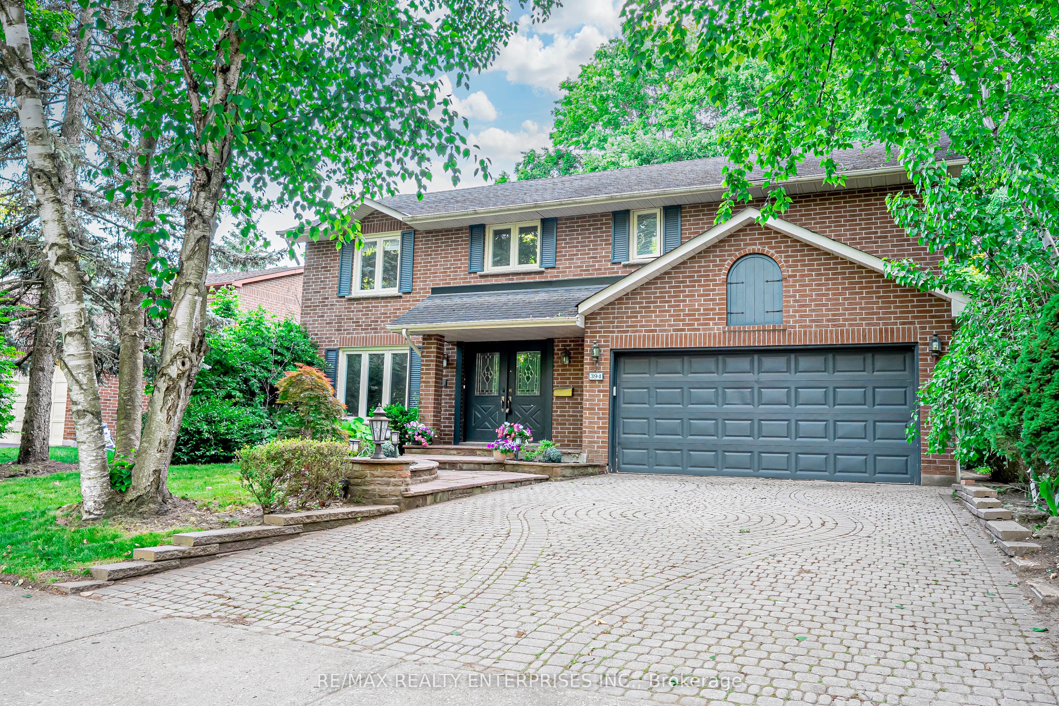 394 Bonny Meadow Rd, Oakville, Ontario L6J6J1 Sold History | HouseSigma