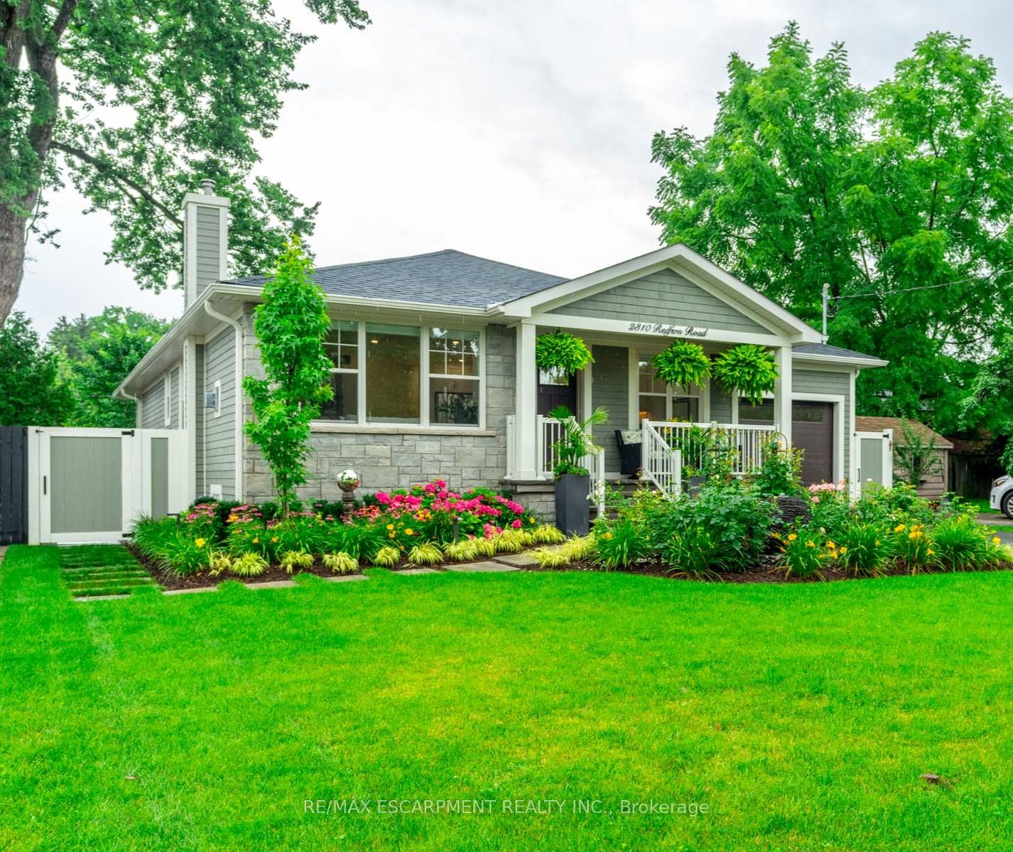 2310 Redfern Rd, Burlington, Ontario L7R1X3 Sold History | HouseSigma